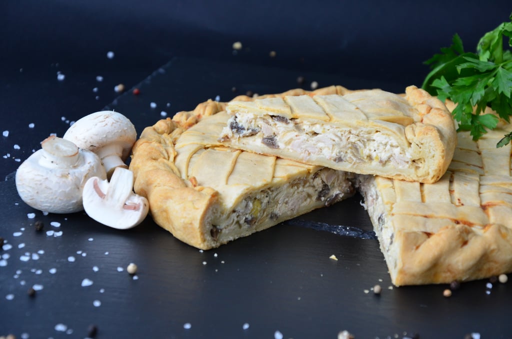 Кіш з Куркою, фірмовим сиром і Шампіньйонами, Пирогова - «Королівські ...